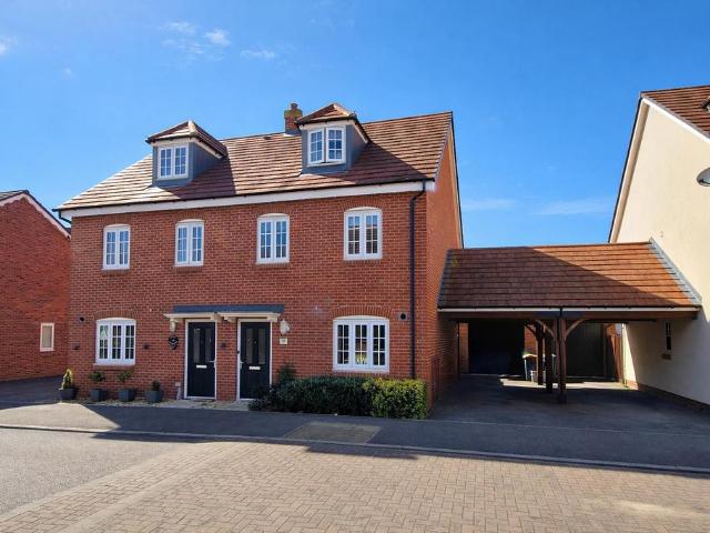 3 bedroom semi detached house for sale