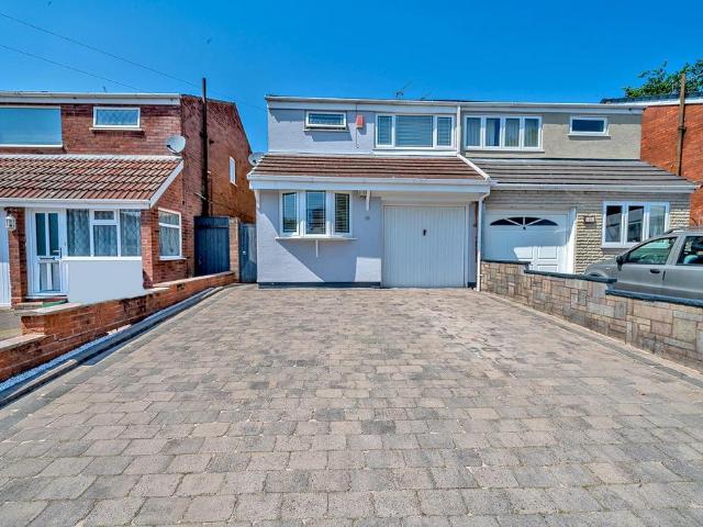 3 bedroom semi detached house for sale