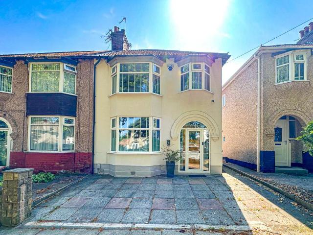 3 bedroom semi detached house for sale