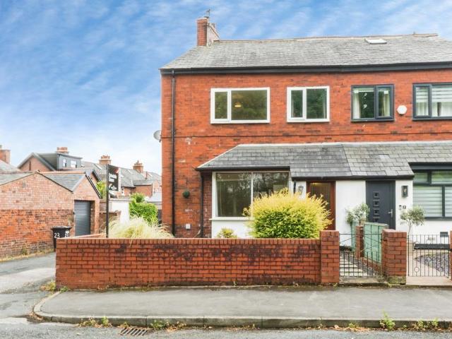 3 bedroom semi detached house for sale