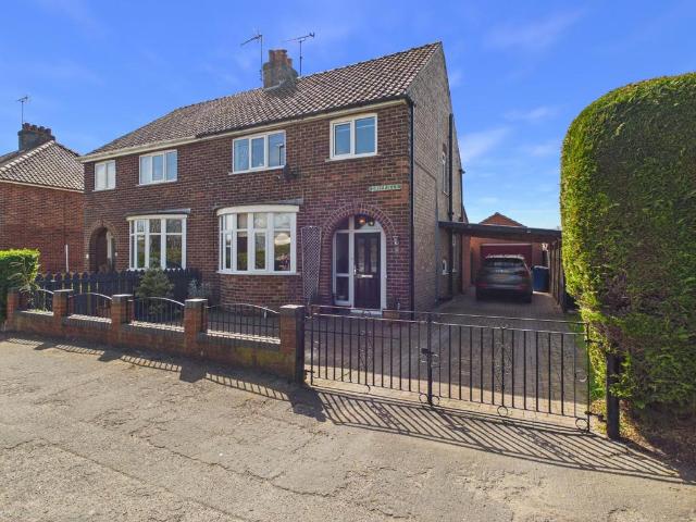3 bedroom semi detached house for sale