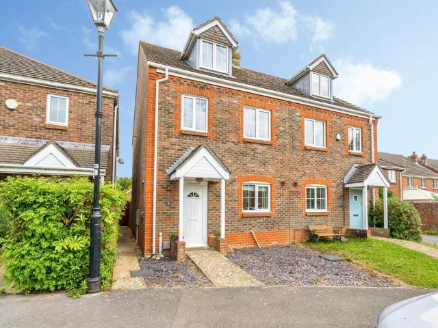 3 bedroom semi detached house for sale