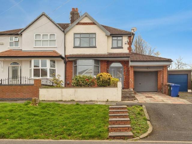 3 bedroom semi detached house for sale