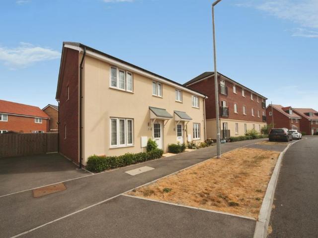 3 bedroom semi detached house for sale