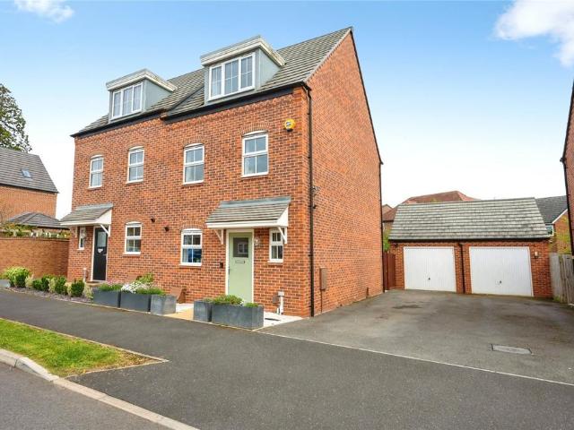 3 bedroom semi detached house for sale