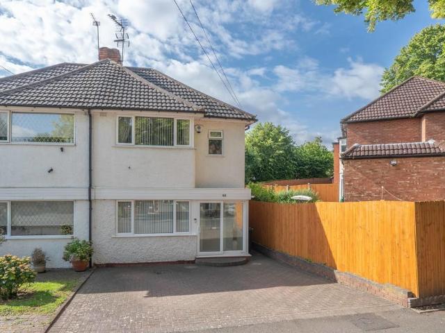3 bedroom semi detached house for sale