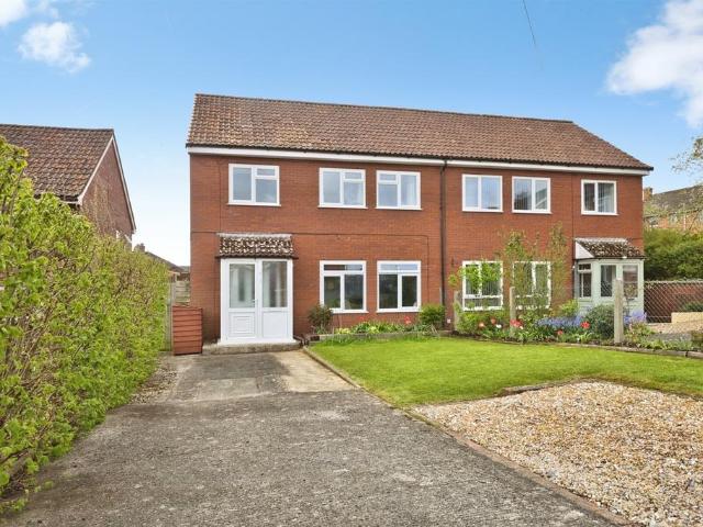 3 bedroom semi detached house for sale