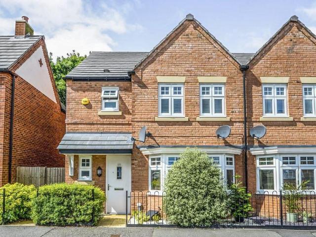 3 bedroom semi detached house for sale