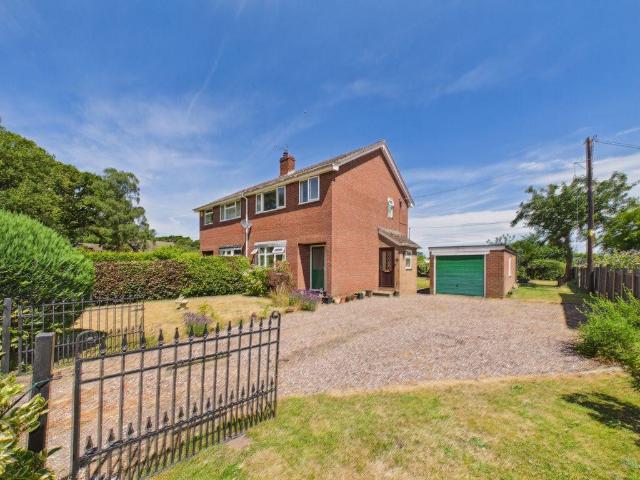 3 bedroom semi detached house for sale