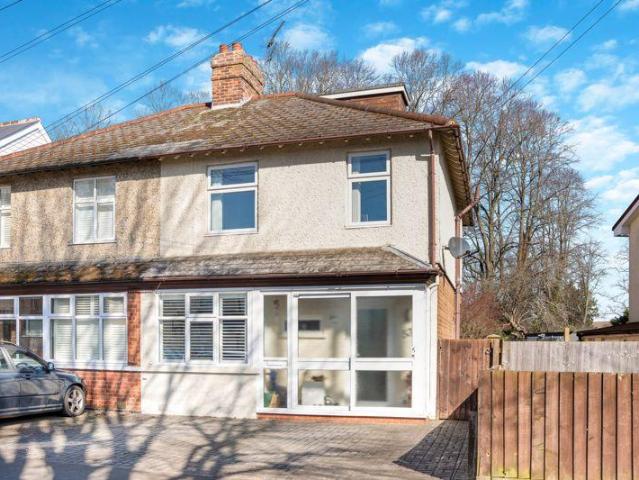 3 bedroom semi detached house for sale