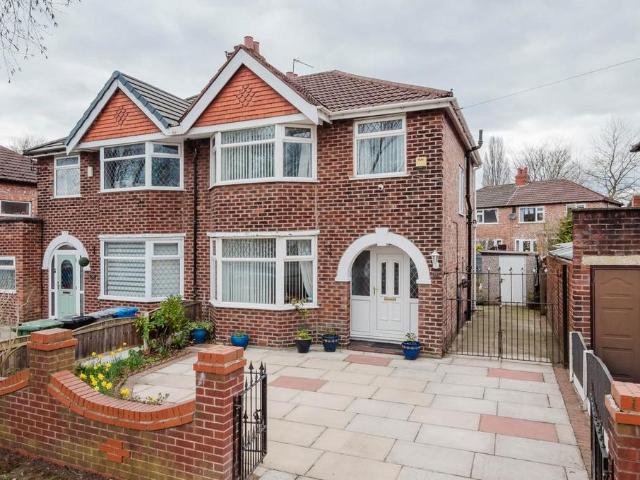 3 bedroom semi detached house for sale