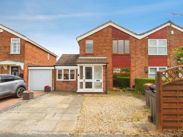 3 bedroom semi detached house for sale