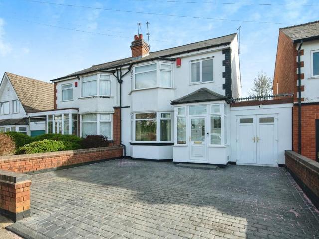 3 bedroom semi detached house for sale