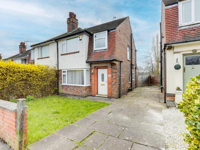 3 bedroom semi detached house for sale