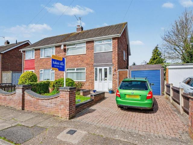3 bedroom semi detached house for sale