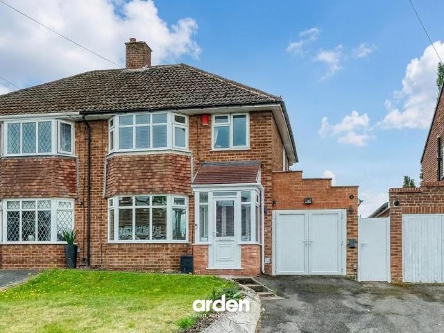 3 bedroom semi detached house for sale