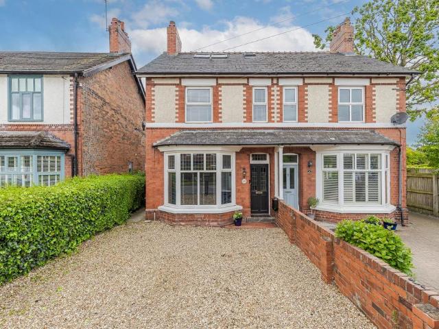 3 bedroom semi detached house for sale