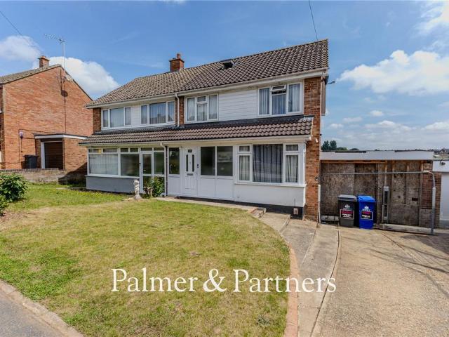 3 bedroom semi detached house for sale