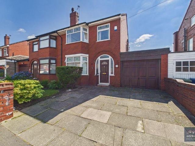 3 bedroom semi detached house for sale
