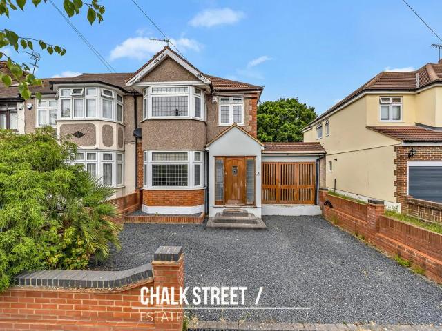3 bedroom semi detached house for sale