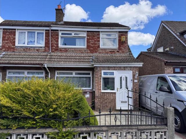 3 bedroom semi detached house for sale