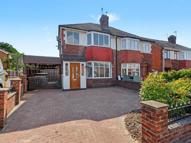 3 bedroom semi detached house for sale