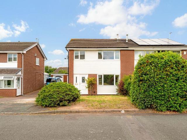 3 bedroom semi detached house for sale