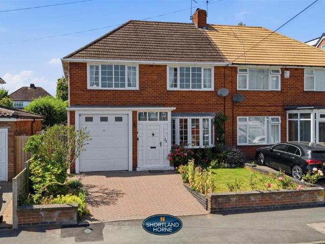3 bedroom semi detached house for sale