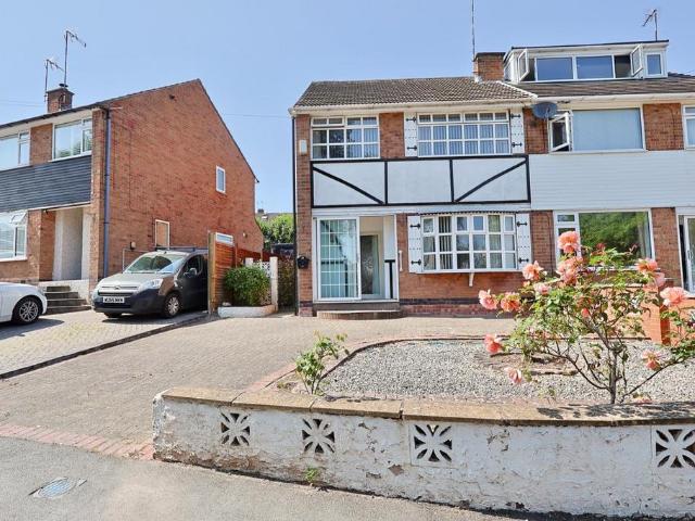 3 bedroom semi detached house for sale