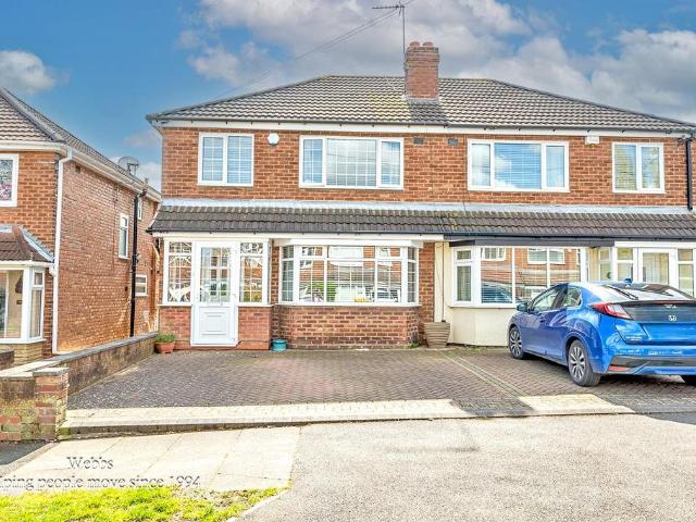 3 bedroom semi detached house for sale