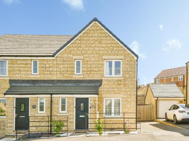 3 bedroom semi detached house for sale