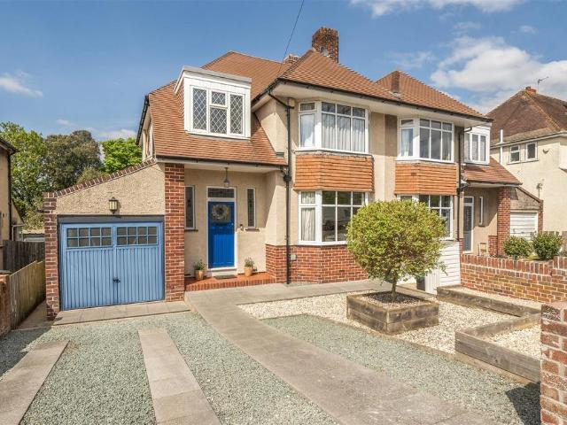 3 bedroom semi detached house for sale