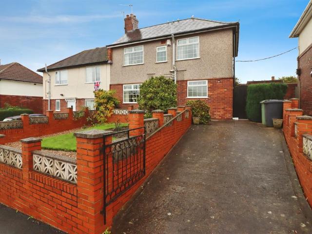 3 bedroom semi detached house for sale