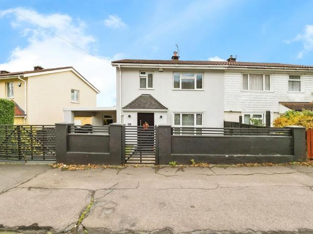 3 bedroom semi detached house for sale