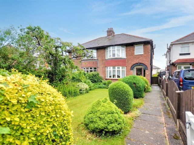 3 bedroom semi detached house for sale