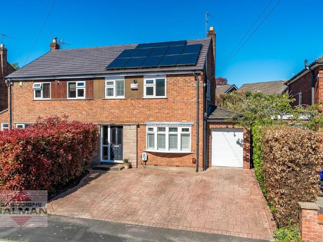 3 bedroom semi detached house for sale