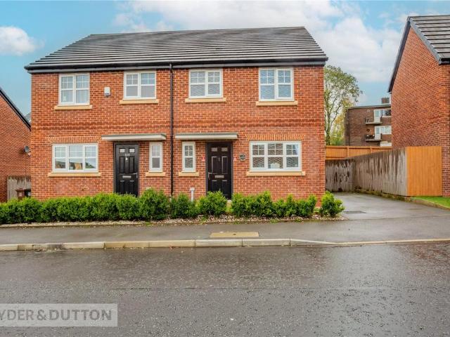 3 bedroom semi detached house for sale