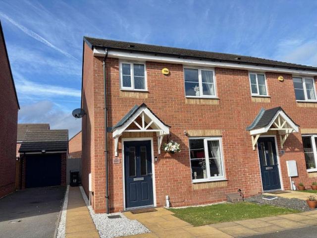3 bedroom semi detached house for sale