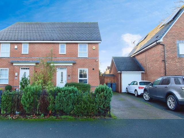 3 bedroom semi detached house for sale