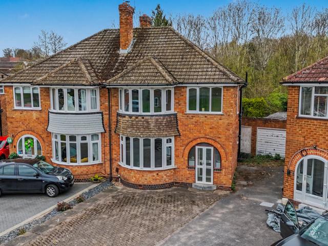 3 bedroom semi detached house for sale