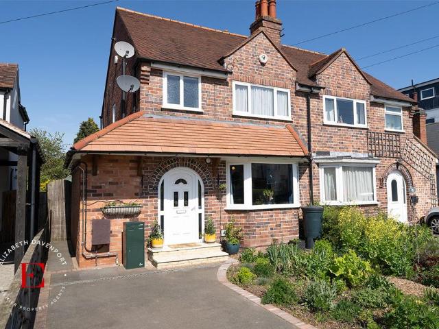 3 bedroom semi detached house for sale