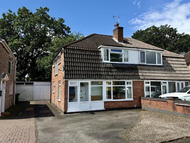3 bedroom semi detached house for sale