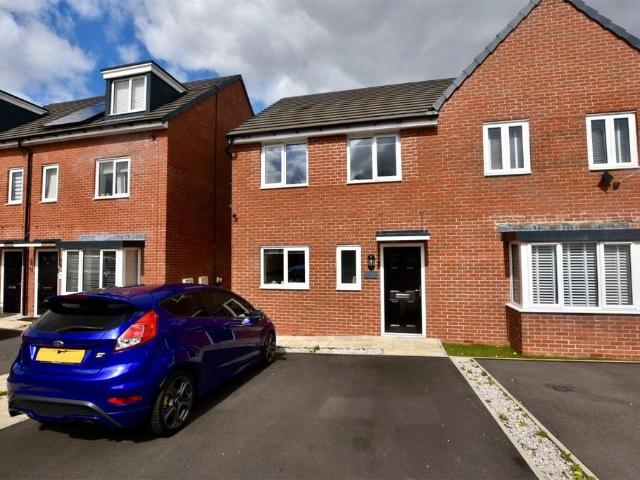 3 bedroom semi detached house for sale