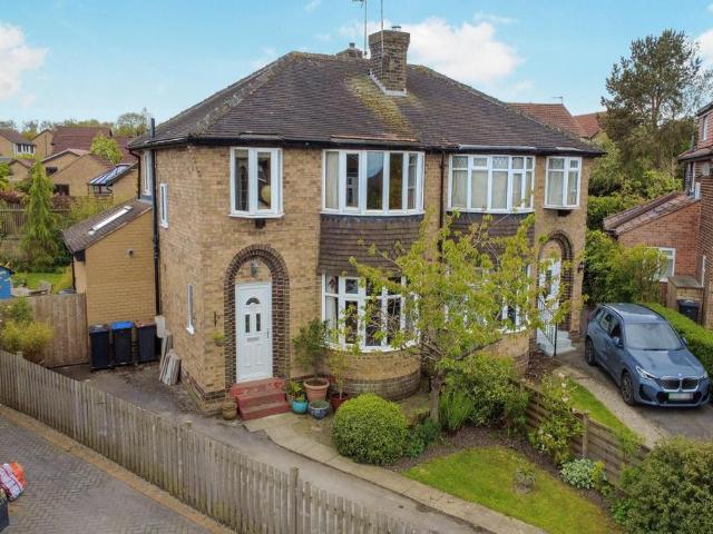 3 bedroom semi detached house for sale