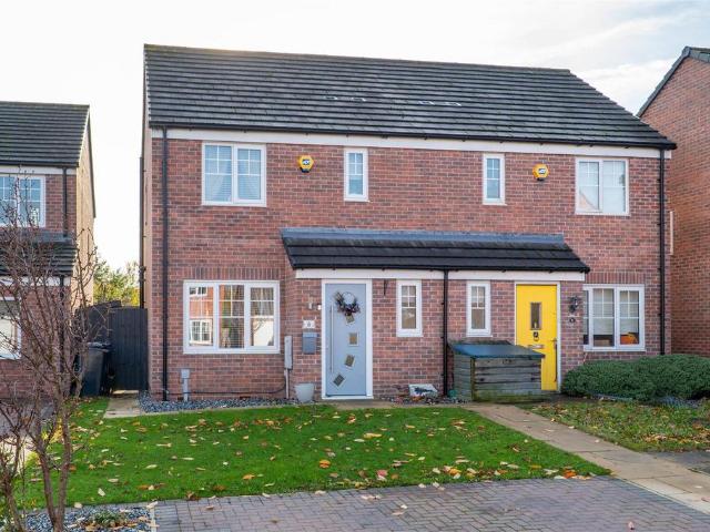 3 bedroom semi detached house for sale