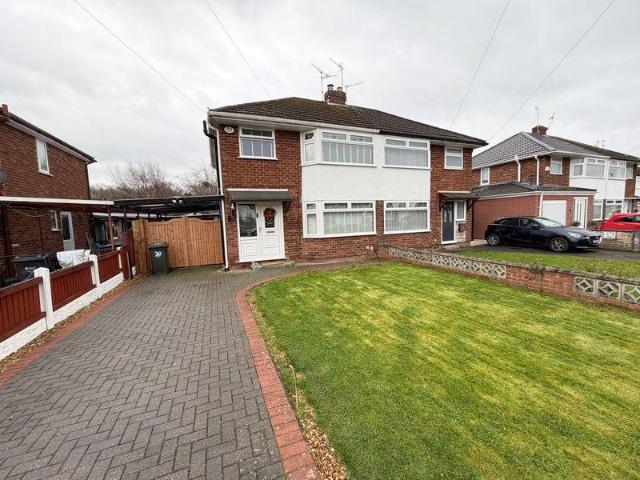 3 bedroom semi detached house for sale