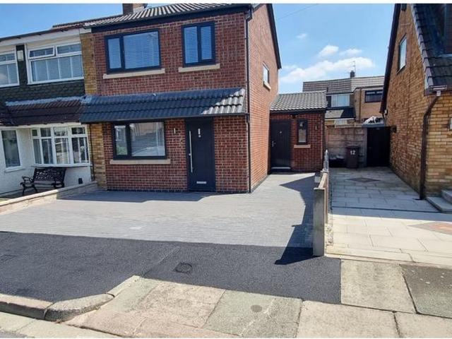 3 bedroom semi detached house for sale