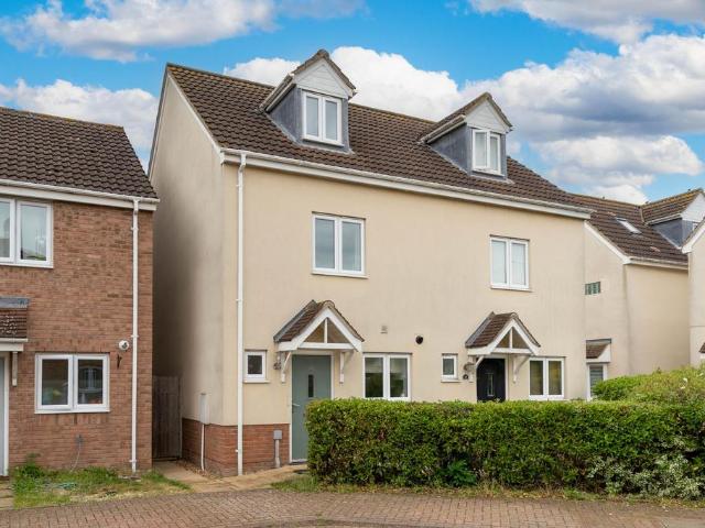 3 bedroom semi detached house for sale