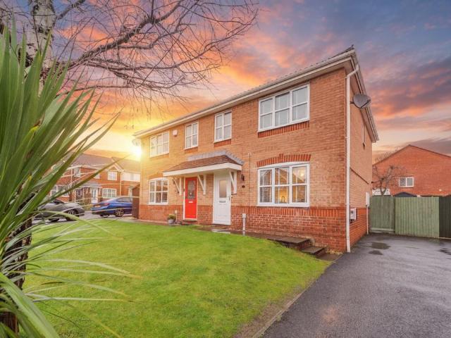3 bedroom semi detached house for sale