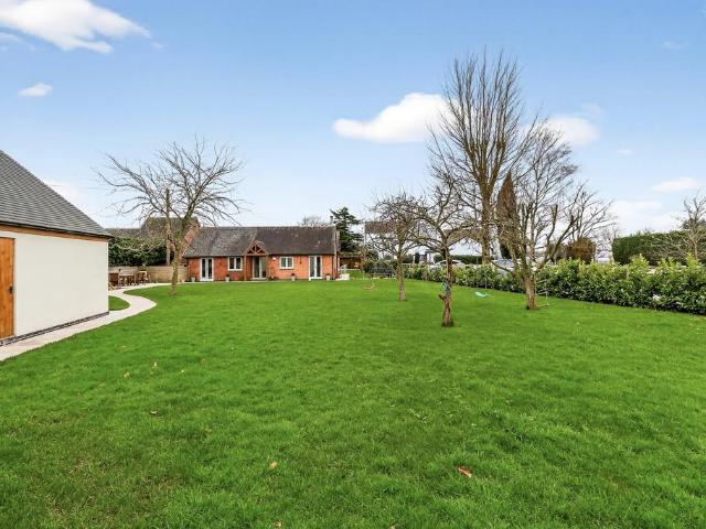 5 bedroom property for sale